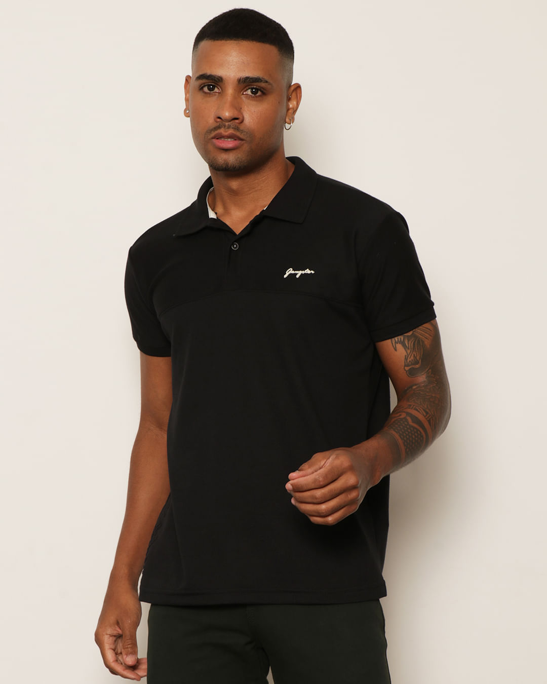 Camisa Polo Masculina Gangster Texturizada Com Recortes Manga Curta Preta