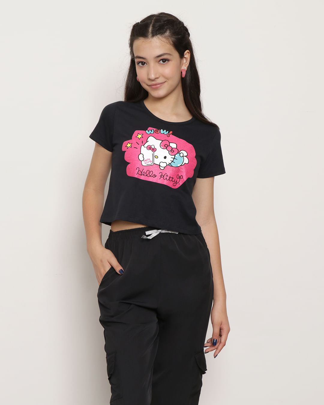 Camiseta Manga Curta Cropped Estampa Hello Kitty Preta