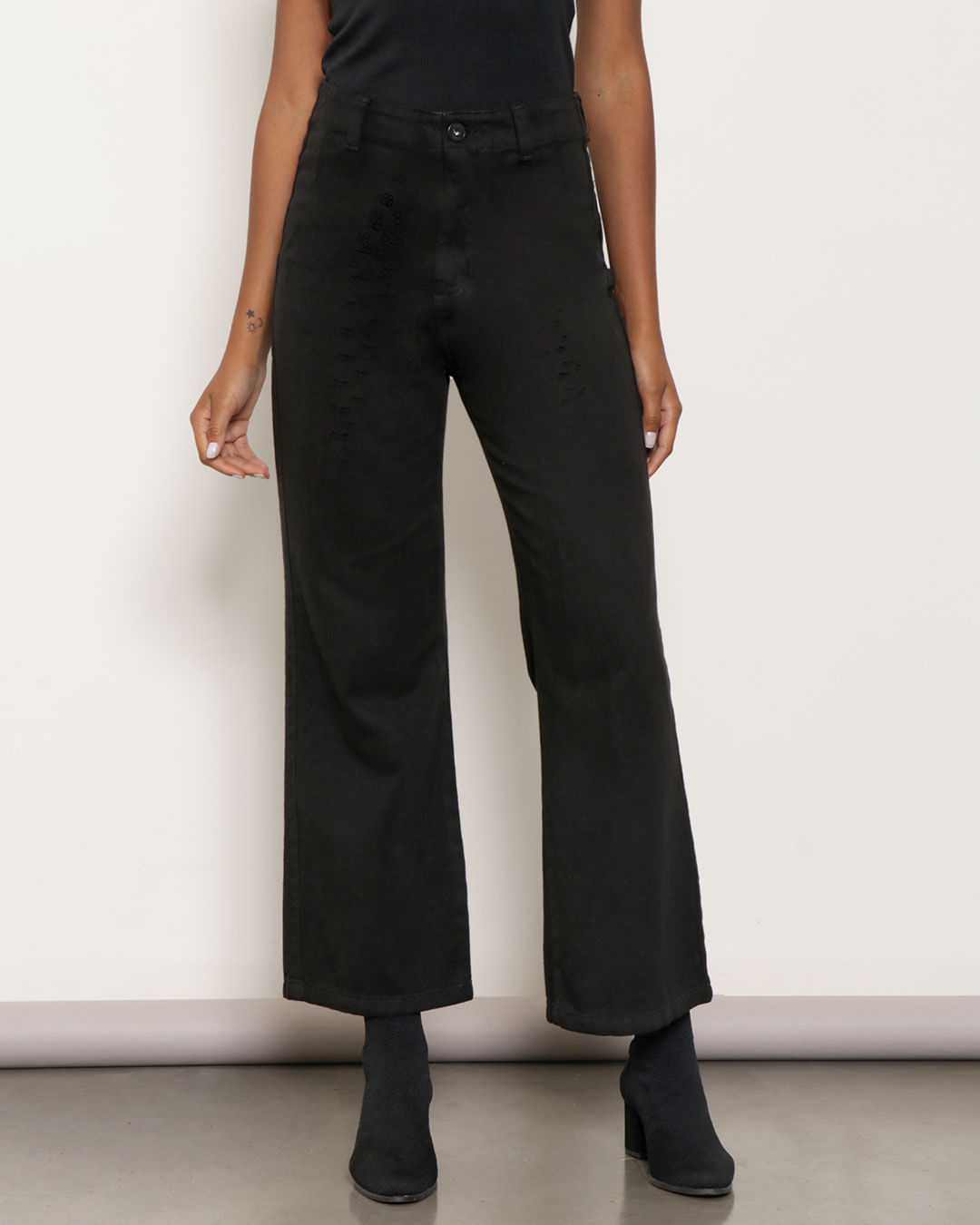 Calça Sarja Feminina Pantacourt Preta